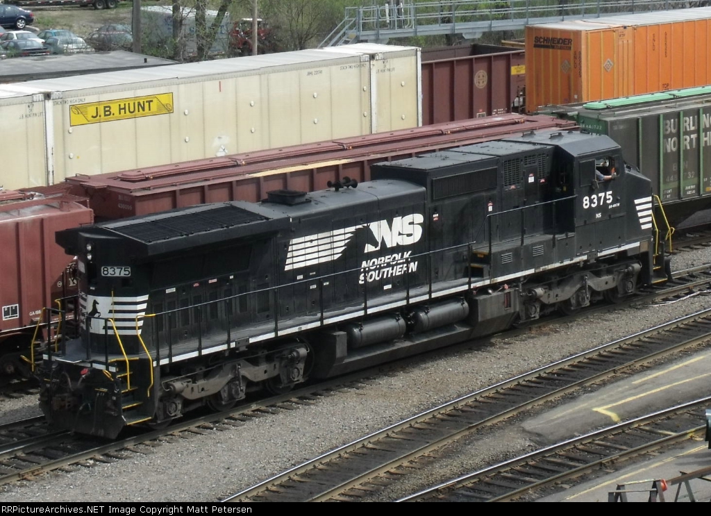 NS 8375